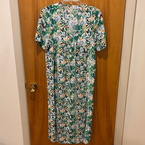 ANNA KAY | Dresses | Anna Kay Vibrant Leaf Pattern Midi Dress | Poshmark